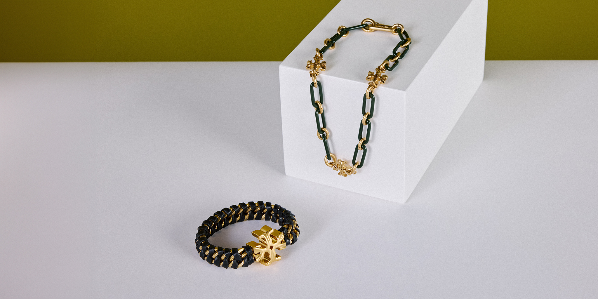 Shop Jewelry Designer Outlet Store | The Deal Outlet